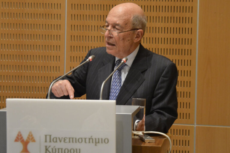 Διάλεξη με θέμα “Η Ευρωπαϊκή Ένωση σε αδιέξοδο;” στο Πανεπιστήμιο ...
